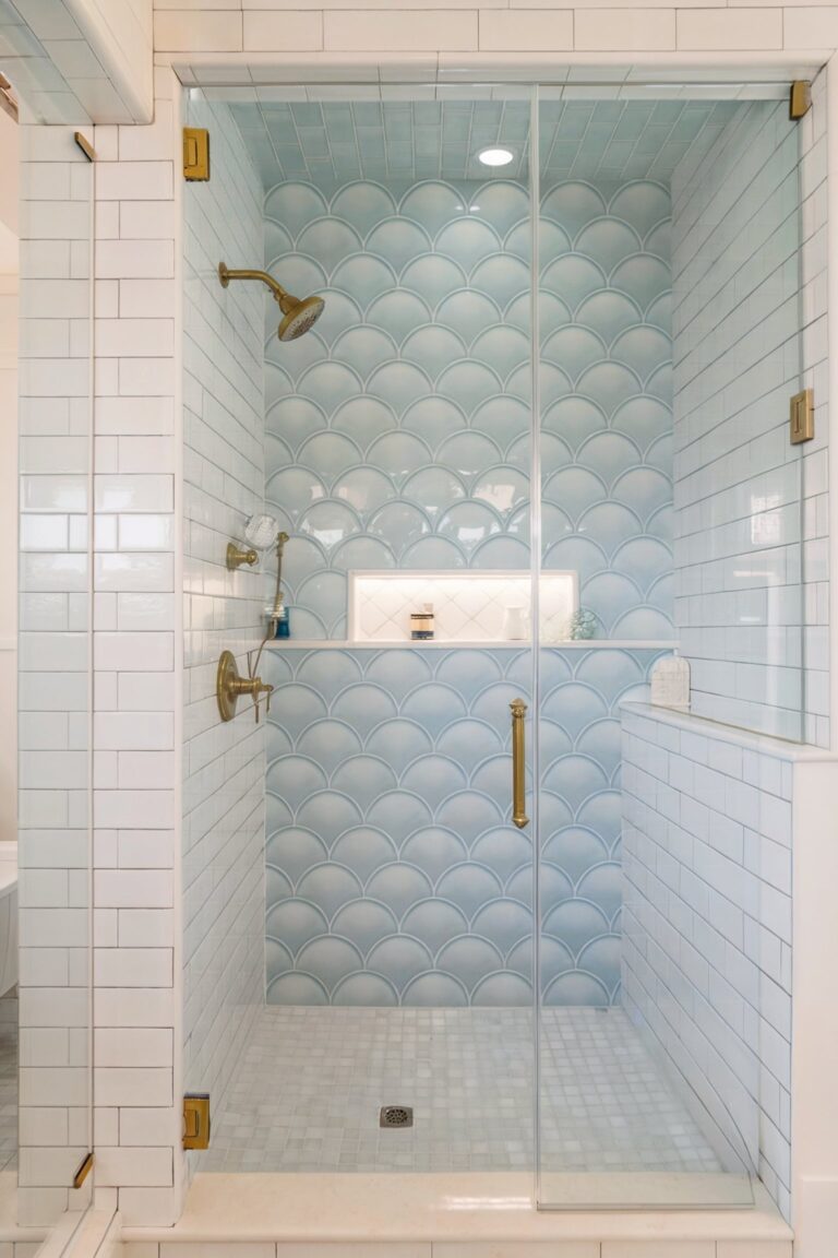 32 Coastal Bathroom Tile Ideas: Bringing the Beach to Your Bath ...